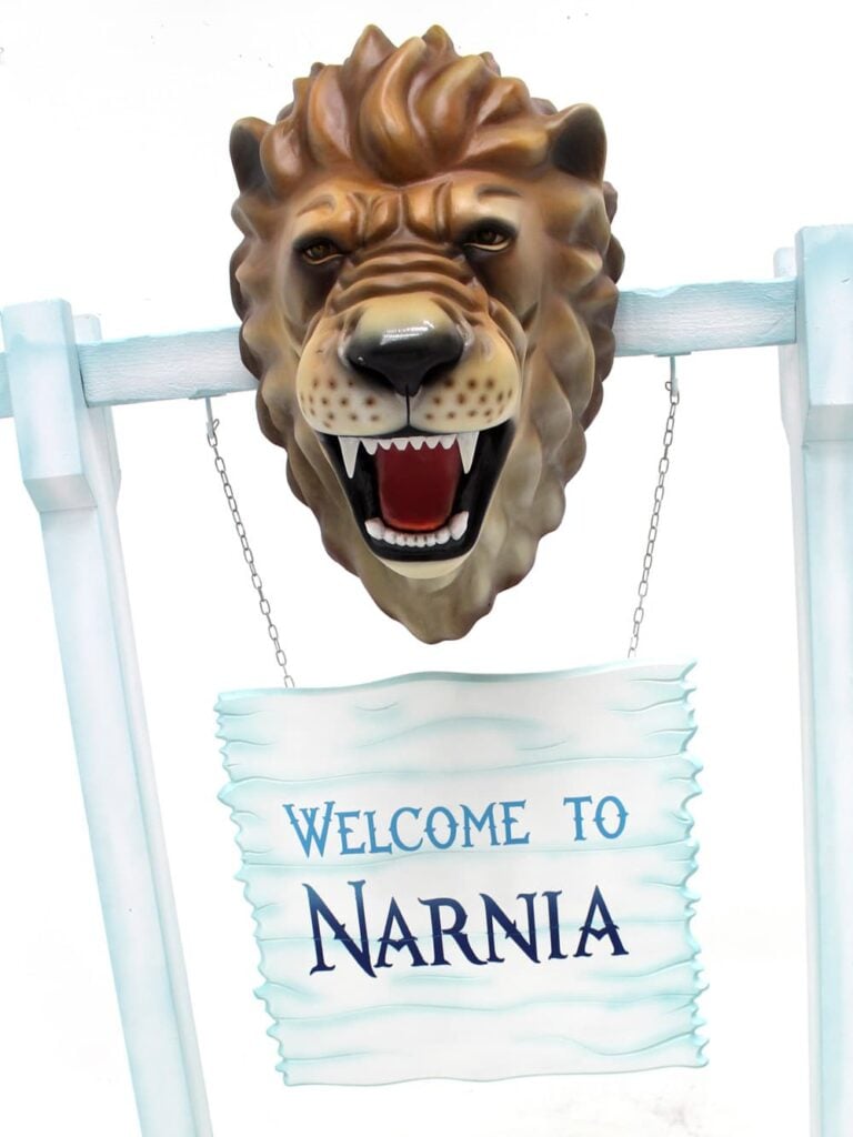 Welcome to Narnia Sign | EPH Creative - Event Prop Hire