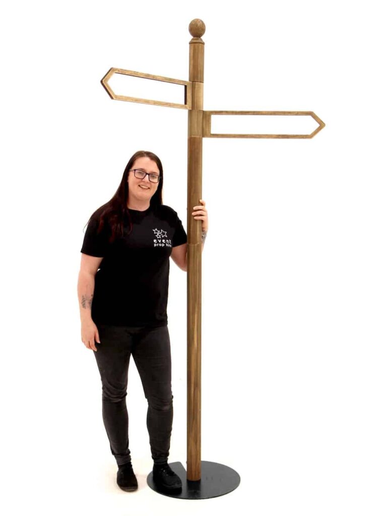 Rustic Multi Directional Sign Post - x2 Rotating Signs | EPH Creative ...