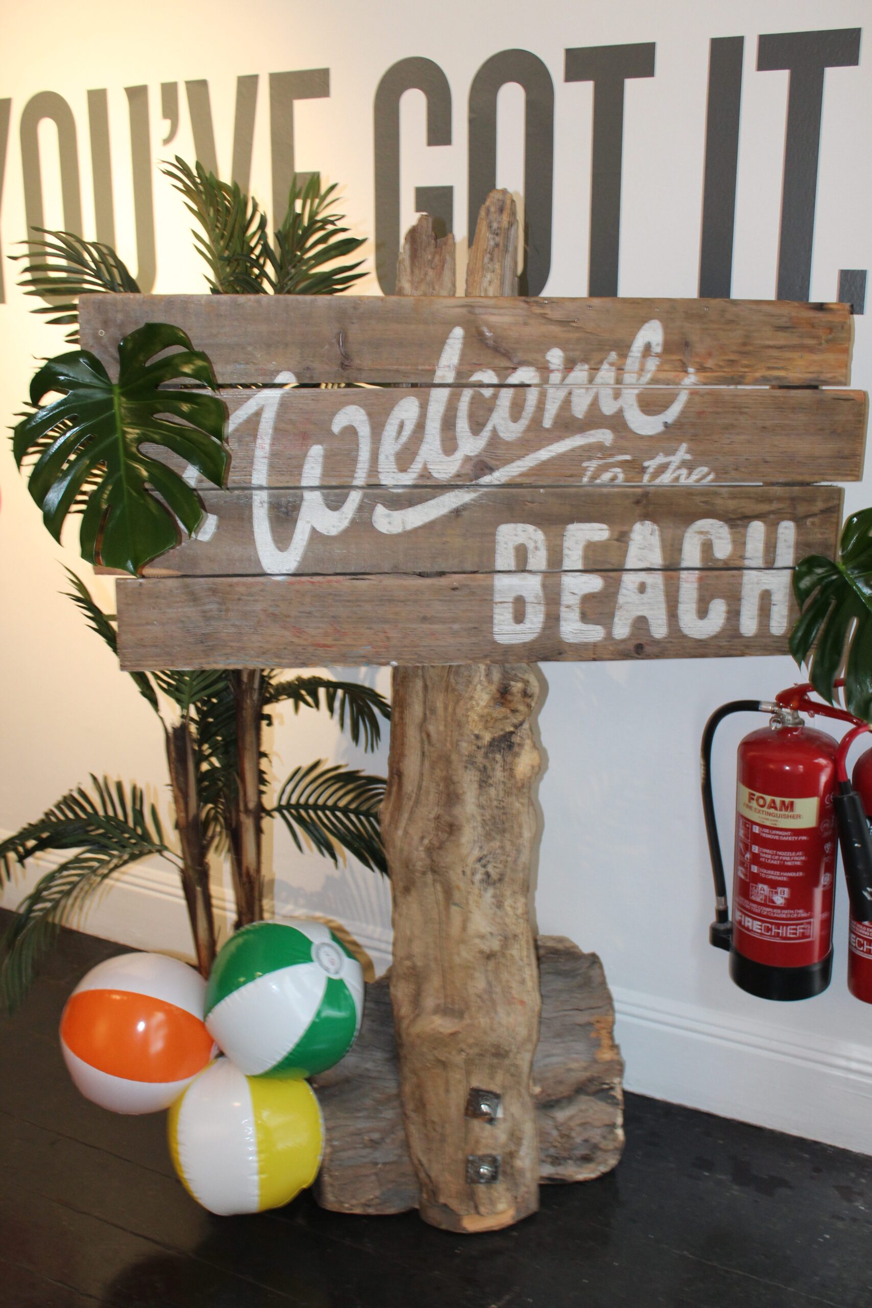 Rustic Welcome to the Beach Sign | EPH Creative - Event Prop Hire