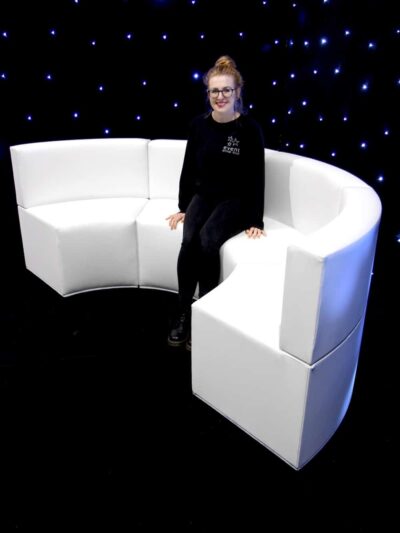 Modular Curved Booth (4 Units) - Low Back - White | EPH Creative ...
