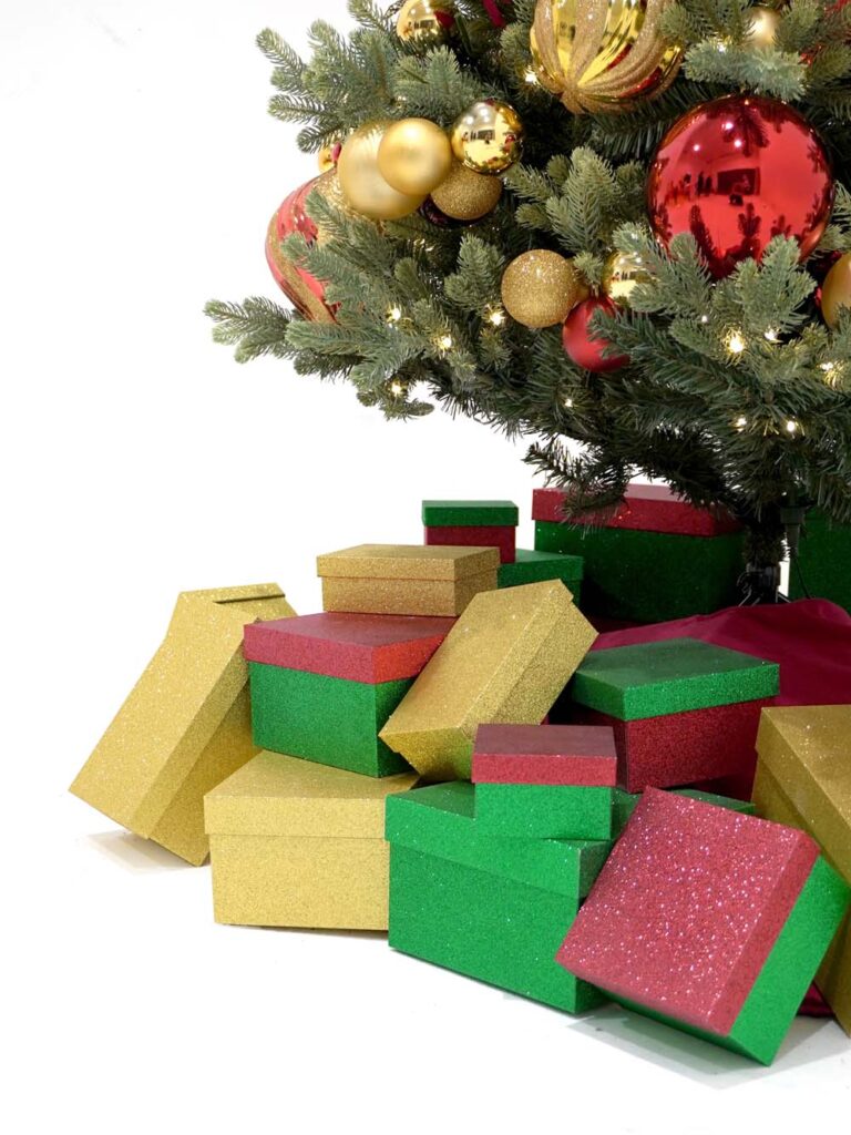 Traditional Luxe Dressed Tree - 1.8m - Full Gift Box Dressing Kit | EPH ...